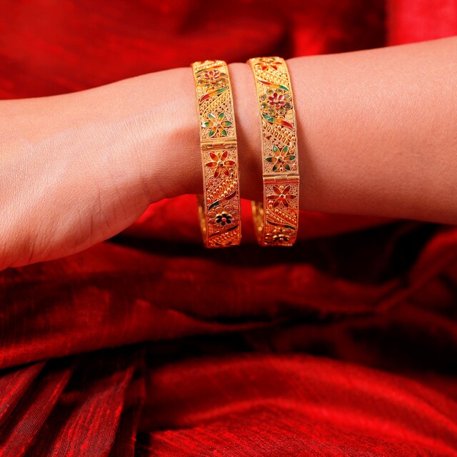 GUINEA GOLD BANGLE - Guinea - The Hallmark Jewellers